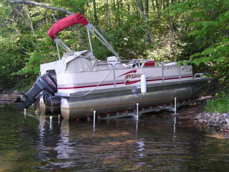Roll-n-Go® Pontoon Boat Ramp - HandiRamp