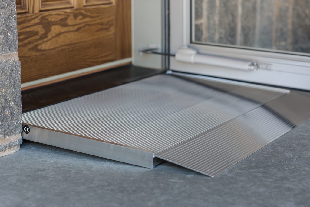 EZ-ACCESS® TRANSITIONS® Angled Entry Ramps - HandiRamp