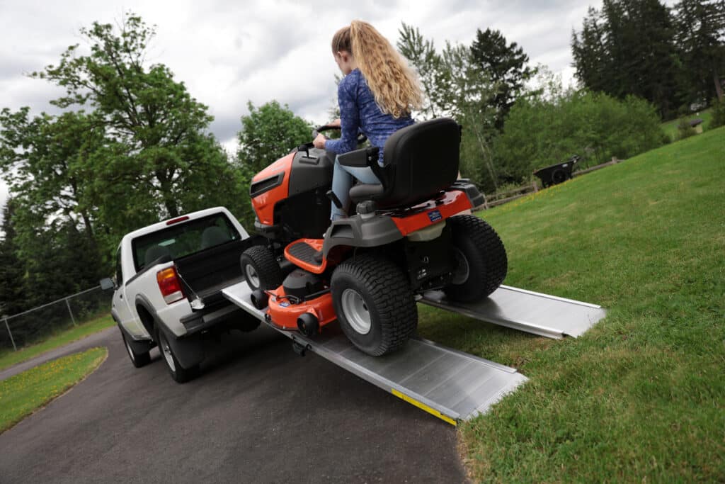 EZ-ACCESS® TRAVERSE™ Singlefold Edgeless Ramps - HandiRamp