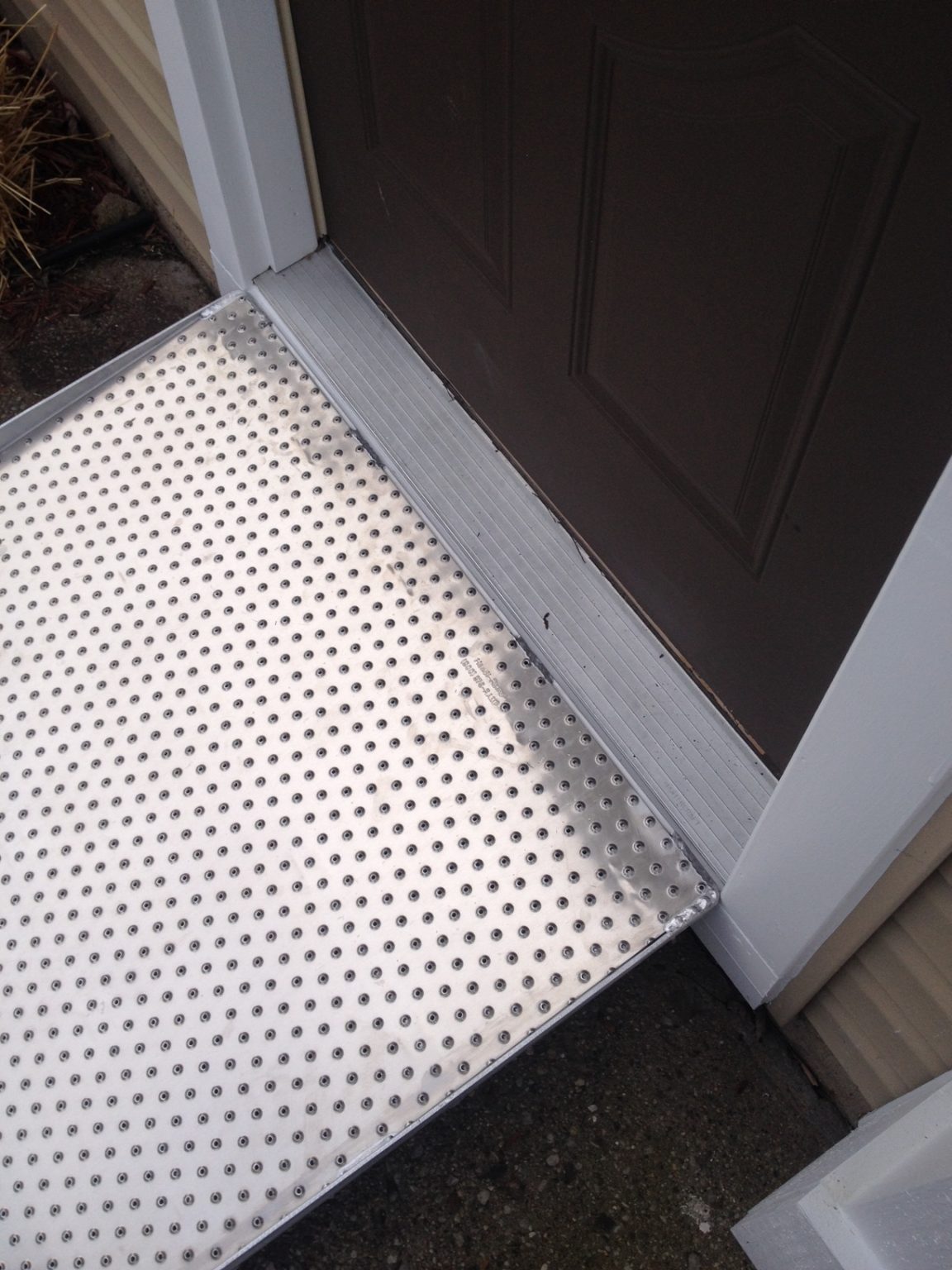 Handi-Ramp® Stand Alone Threshold Ramps - HandiRamp