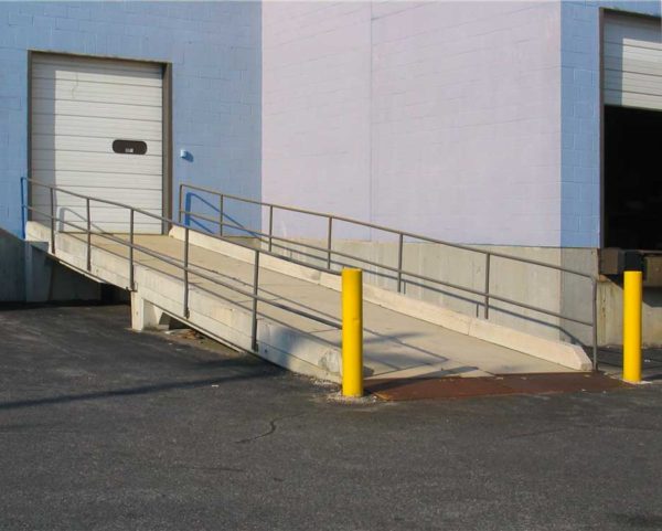 Choosing the Right Mobile Yard Ramp for Your Business - HandiRamp